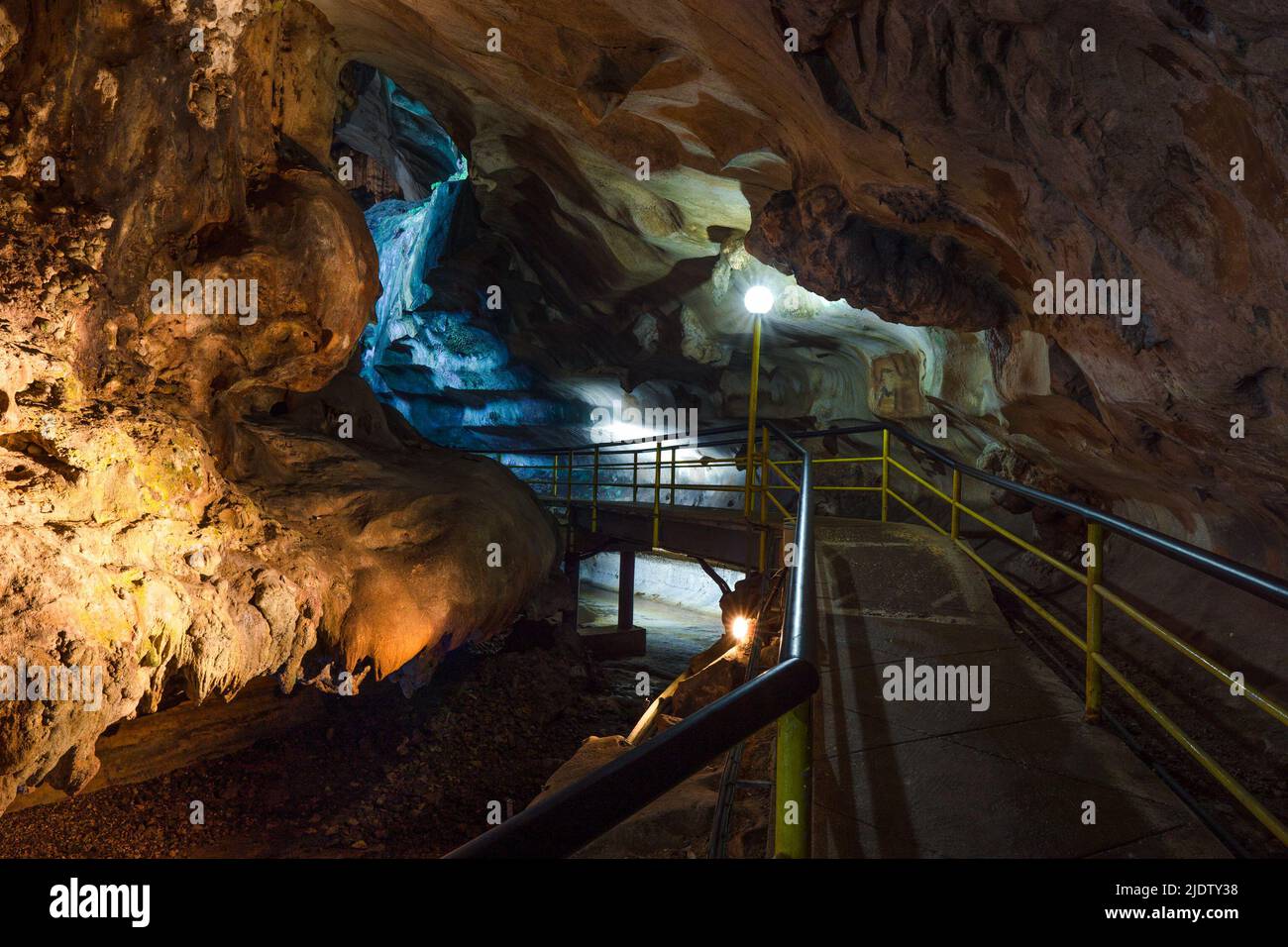 Gua tempurung caves hi-res stock photography and images - Alamy
