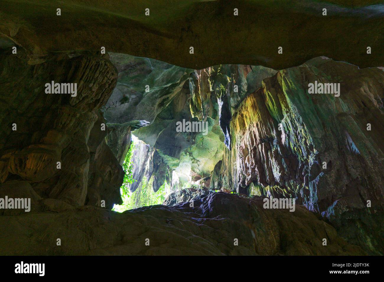Gua tempurung caves hi-res stock photography and images - Alamy