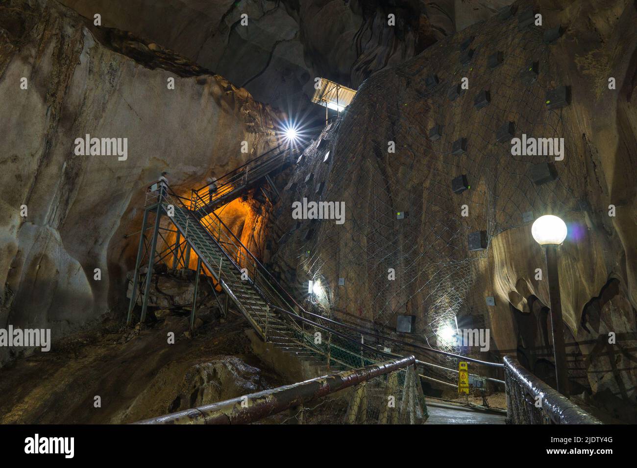 Gua tempurung caves hi-res stock photography and images - Alamy