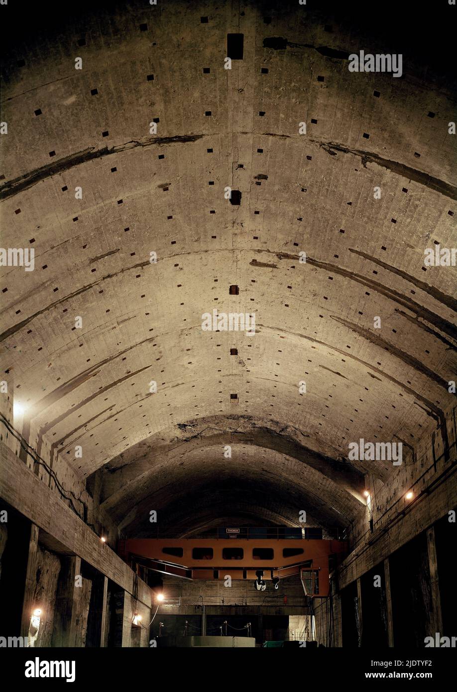 BOVEDA EN HORMIGON DE LA SALA DE TURBINAS - FOTO AÑOS 70. Location ...