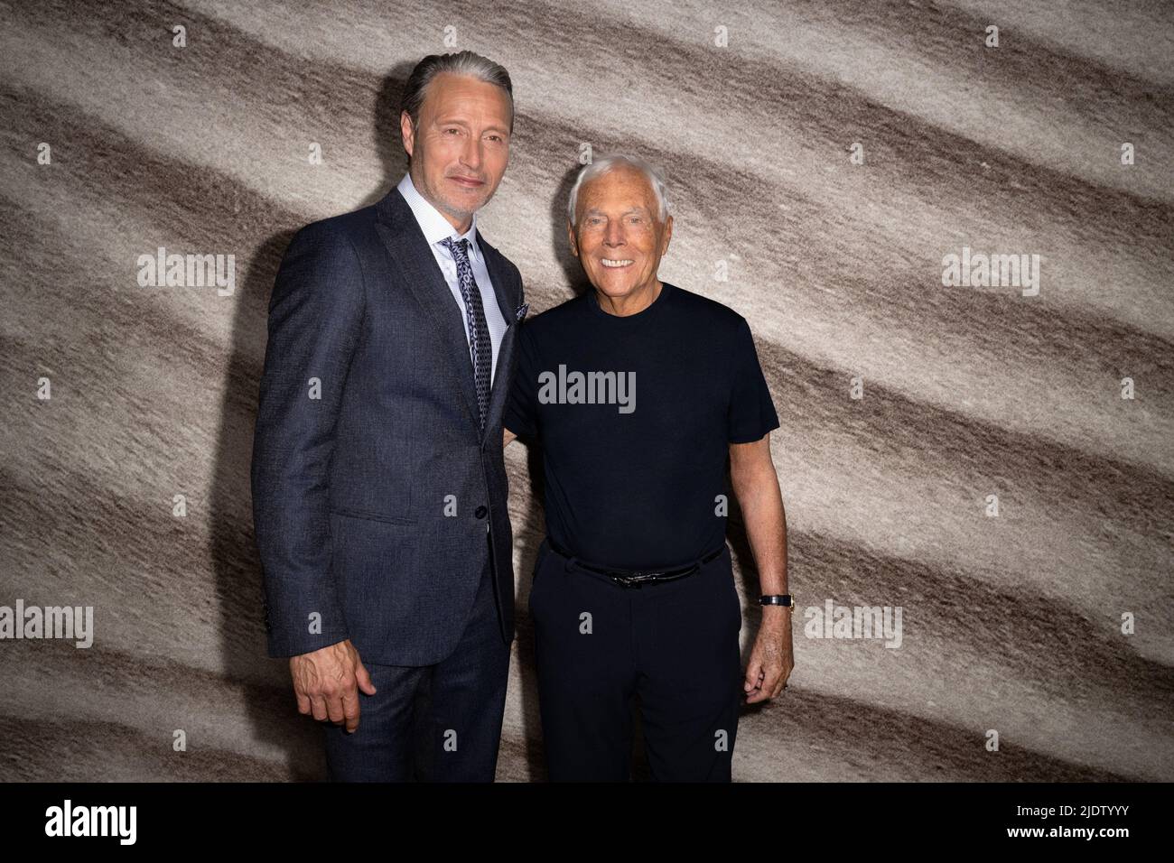 Mads Mikkelsen , Giorgio Armani Milan Fashion Week - Men S/S 2023 ...