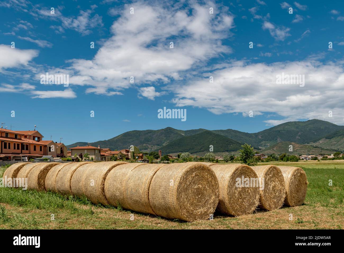 Monte pisano tuscany hi-res stock photography and images - Alamy