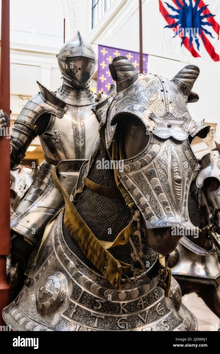 The Metropolitan Museum of Art Arms and Armor exhibit is a popular ...