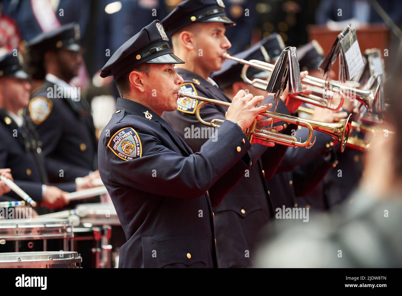 Manhattan, USA - 11. November 2021: NYPD Band playing music at Veterans ...