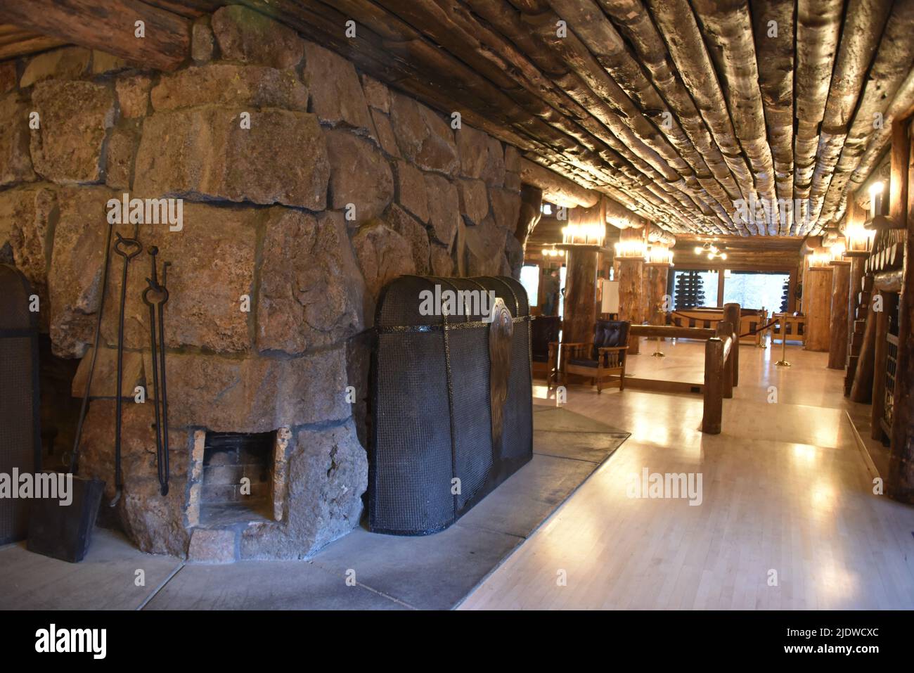 Yellowstone National Park USA 5/21-24/2022. Old Faithful Inn grand ...