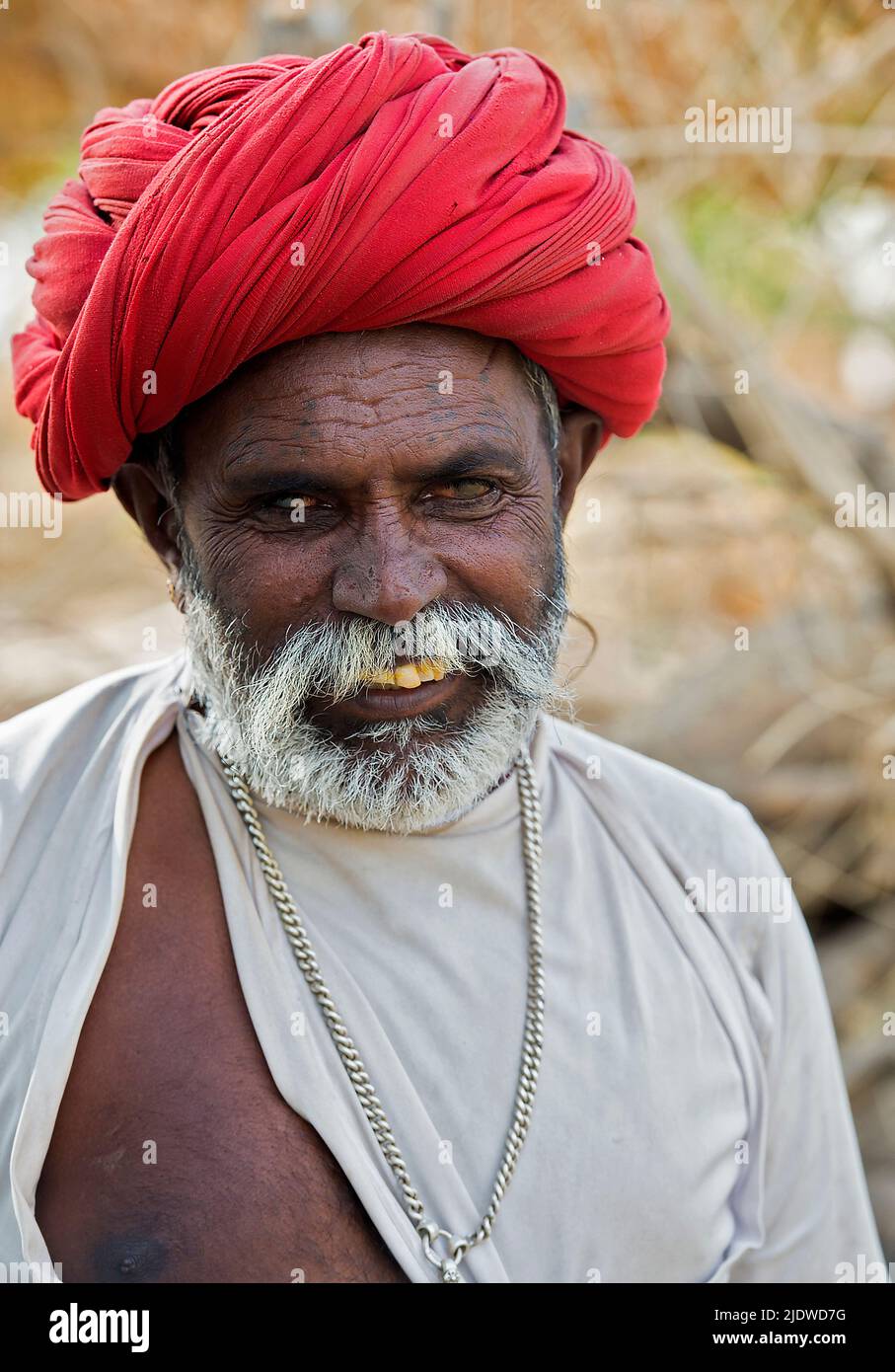 Blind man with turban. Chanoud, Rajasthan, India Stock Photo - Alamy