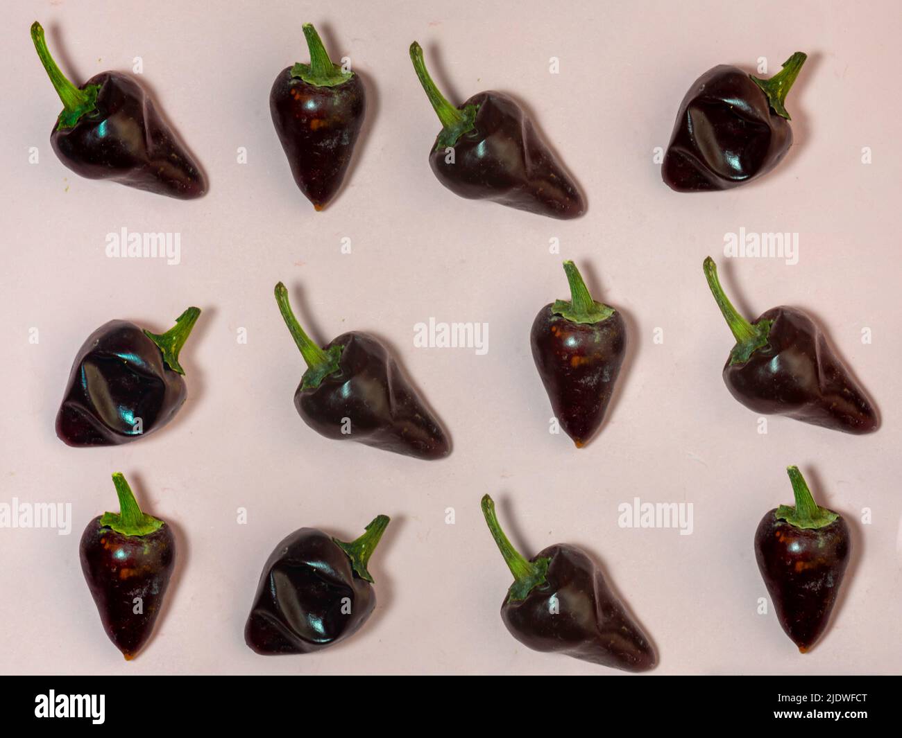 Seamless pattern green peppers hi-res stock photography and images - Alamy