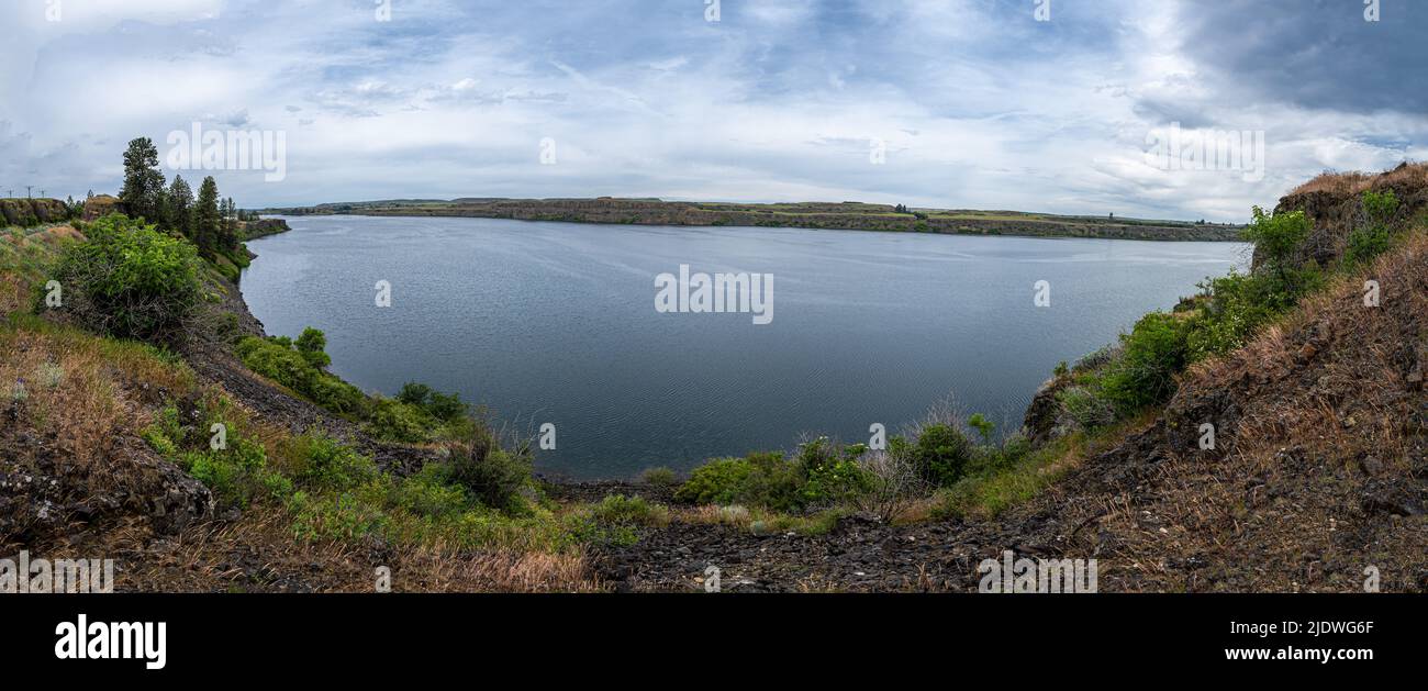 Panoramic View of the Rock Lake, WA Stock Photo - Alamy