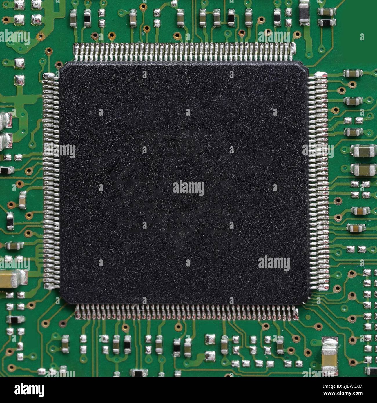 large microprocessor with very many pins of an electronic circuit of ...