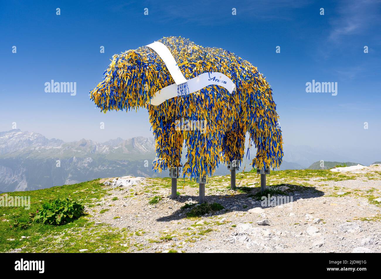 bear statue on Arosa Weisshorn in Arosa, Graubünden Stock Photo - Alamy