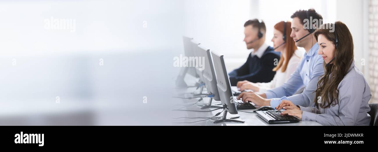 Computer operators in office hi-res stock photography and images - Alamy