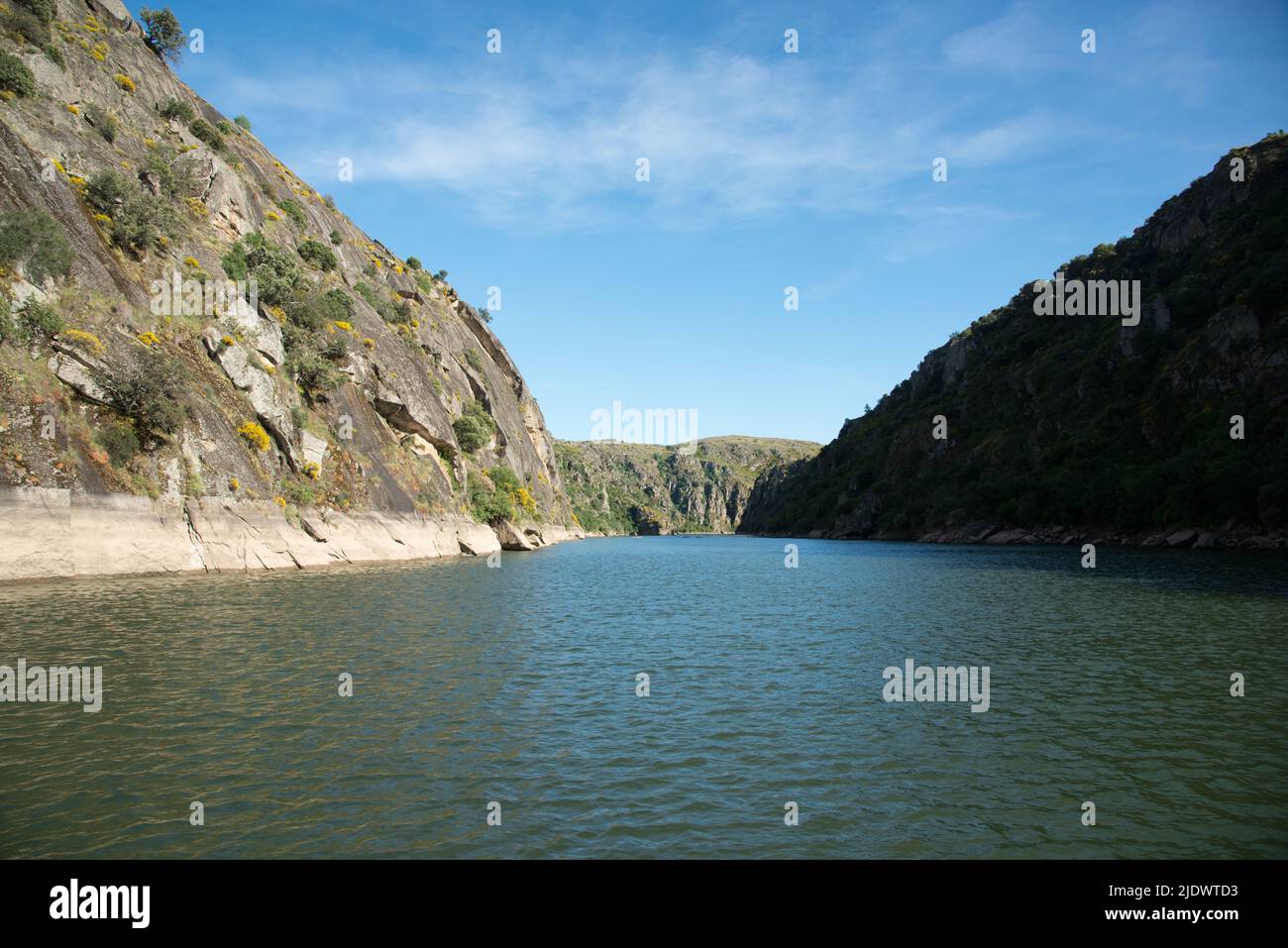 View along river douro hi-res stock photography and images - Alamy