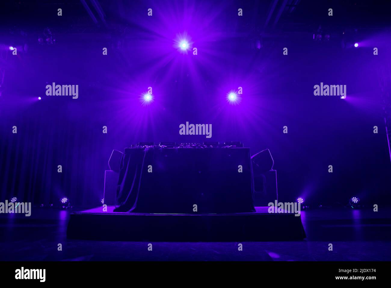 Dj booth empty hi-res stock photography and images - Alamy