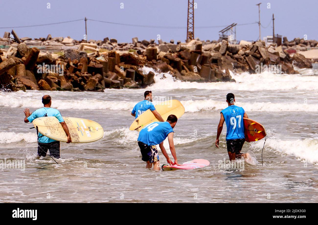 Gaza, Palestine. 23rd June, 2022. Palestinian athletes prepare during ...