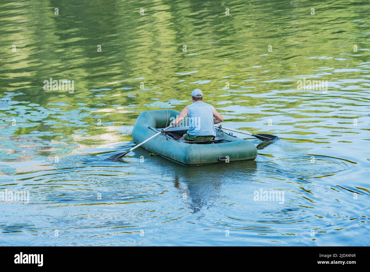Kayak floats on river hi-res stock photography and images - Alamy