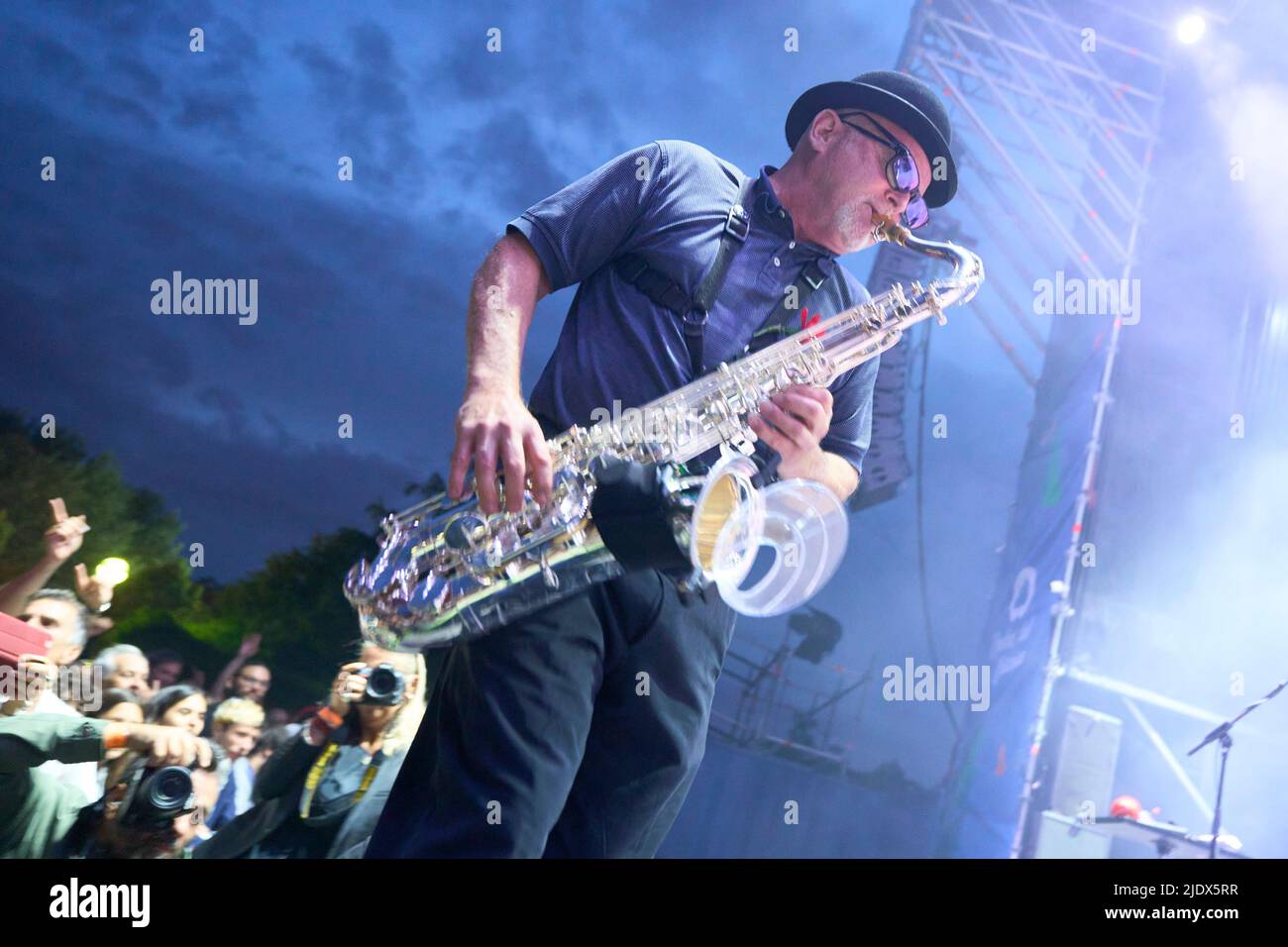 Madness chas smash hi-res stock photography and images - Alamy