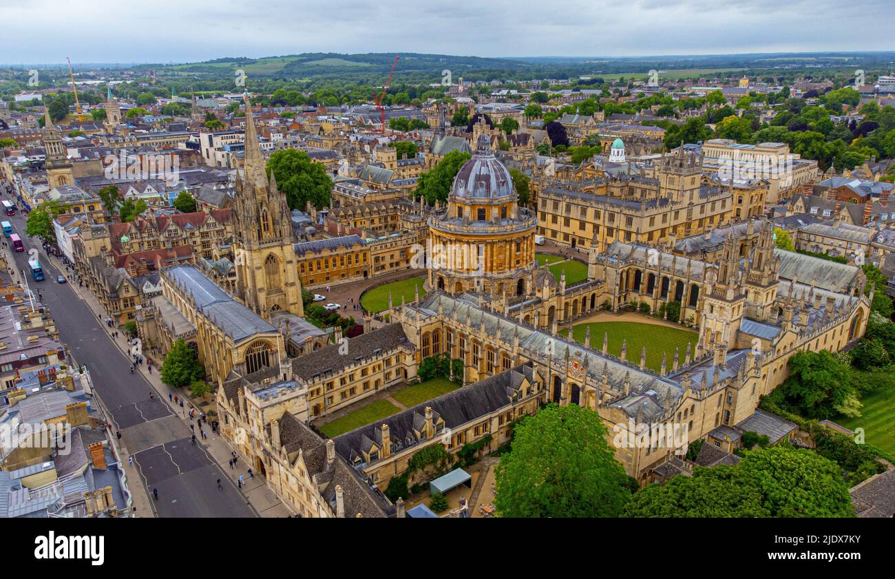 Oxford University from above - amazing aerial view Stock Photo - Alamy
