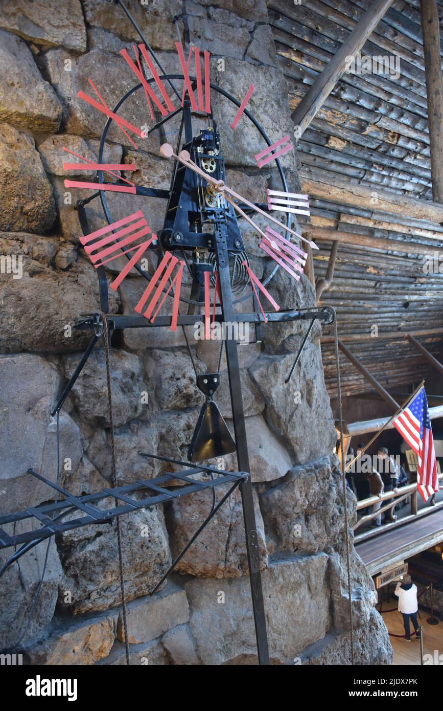 Yellowstone National Park USA 5/21-24/2022. Old Faithful Inn grand ...