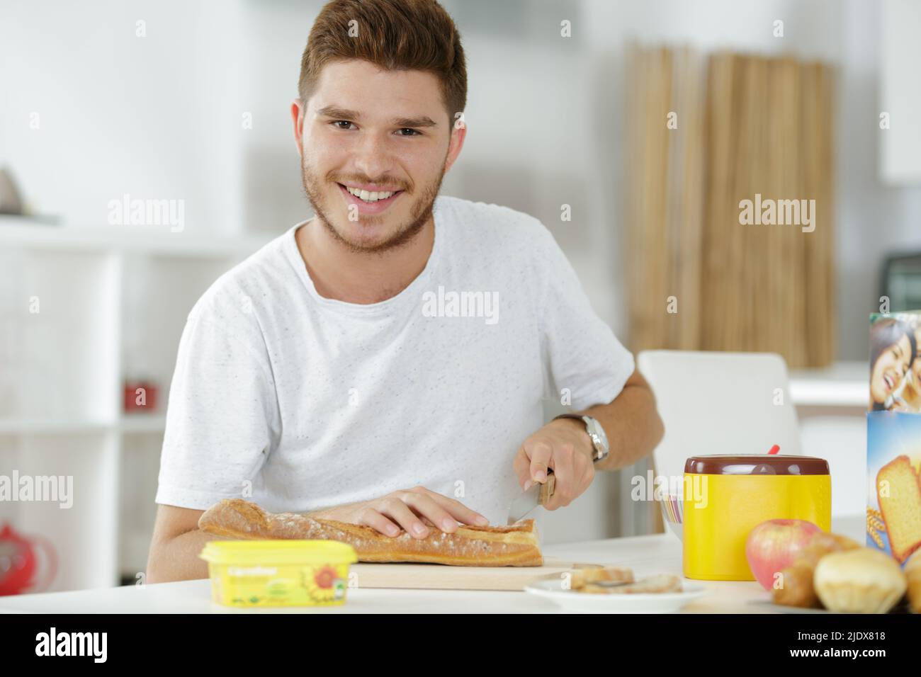 guy making sandwhich at home Stock Photo - Alamy