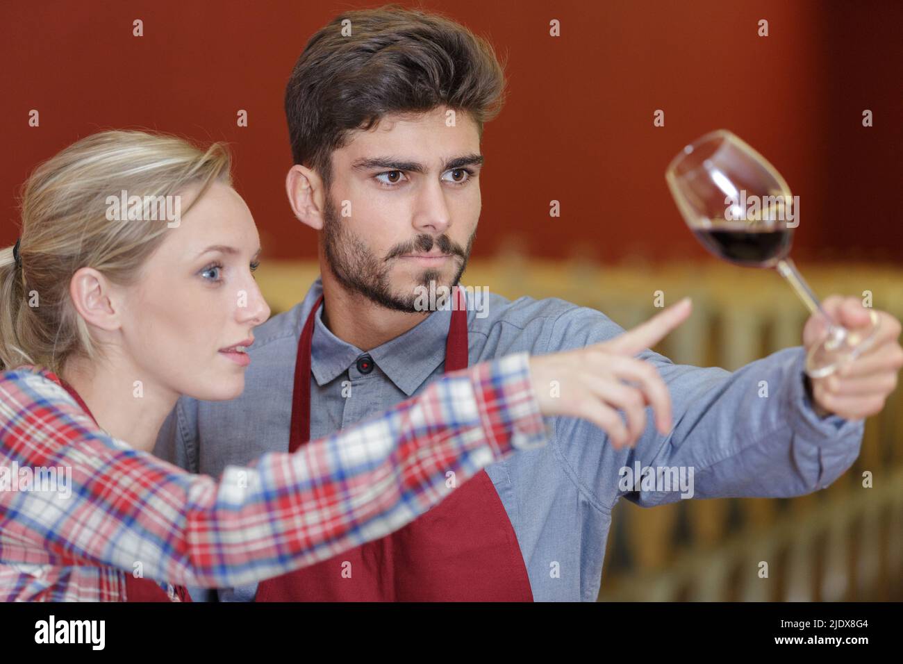 Female winemakers hi-res stock photography and images - Alamy