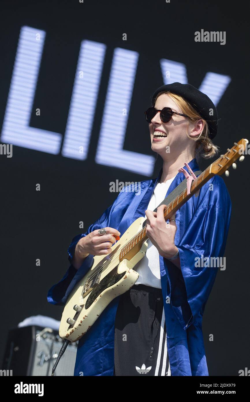 Fenne lily hi-res stock photography and images - Alamy