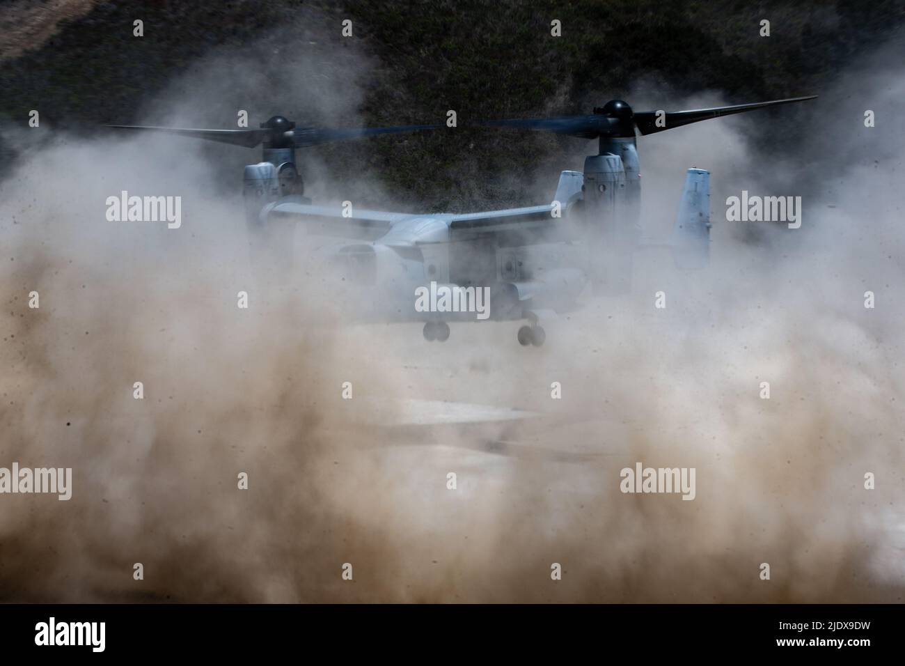 Marine air control group macg 38 hi-res stock photography and images ...