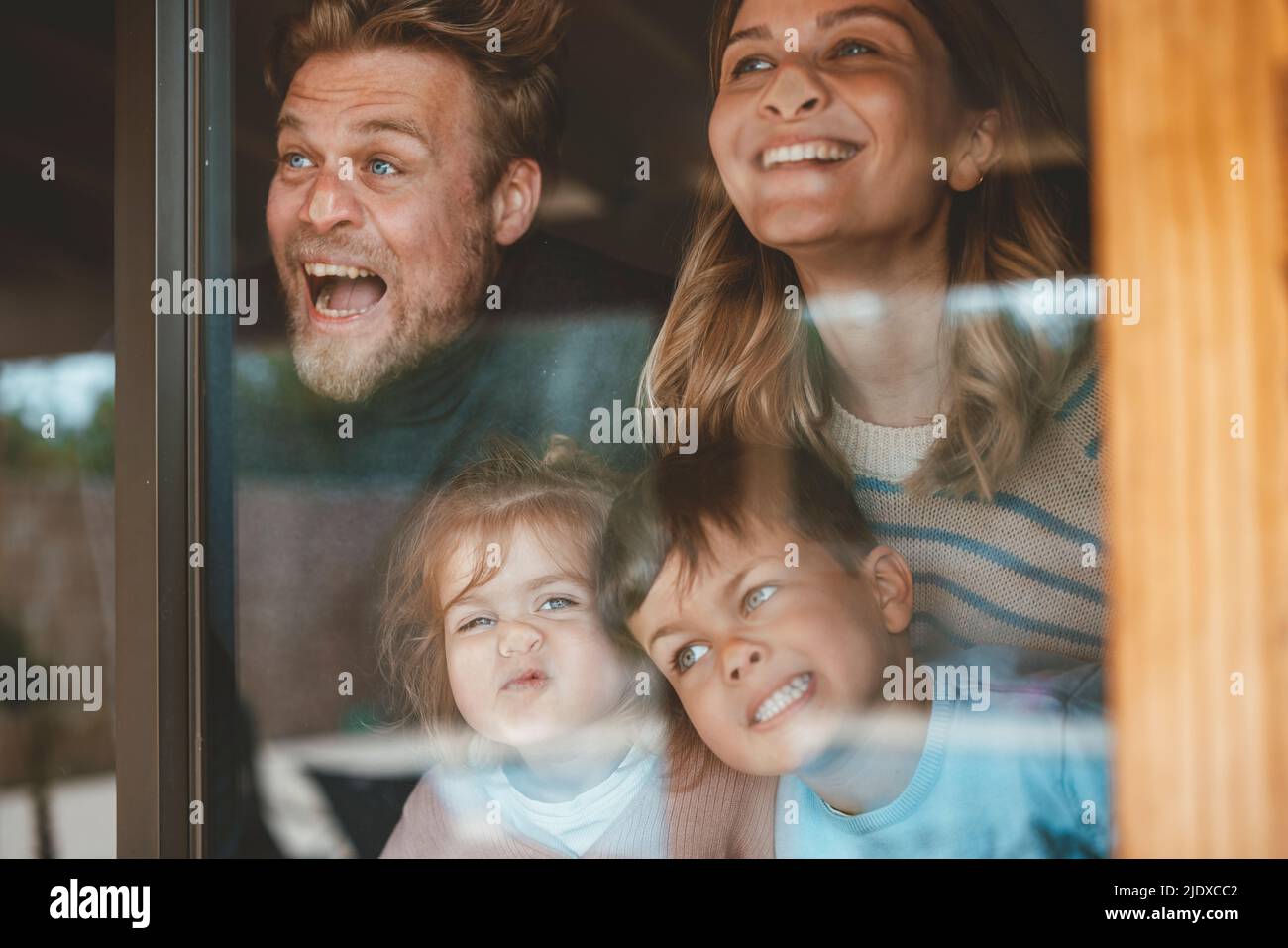 Faces of children hi-res stock photography and images - Alamy