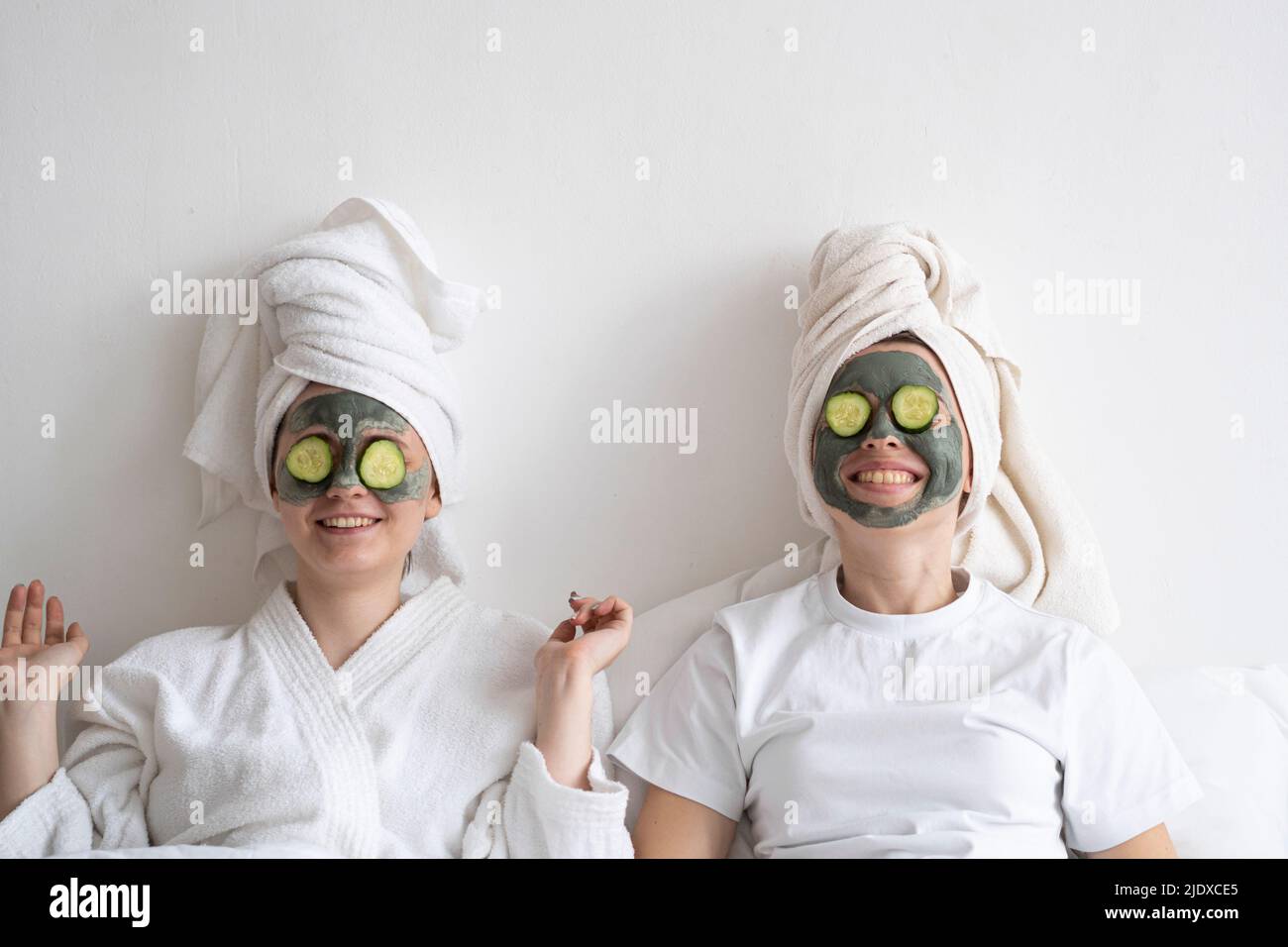 Happy masks hi-res stock photography and images - Alamy