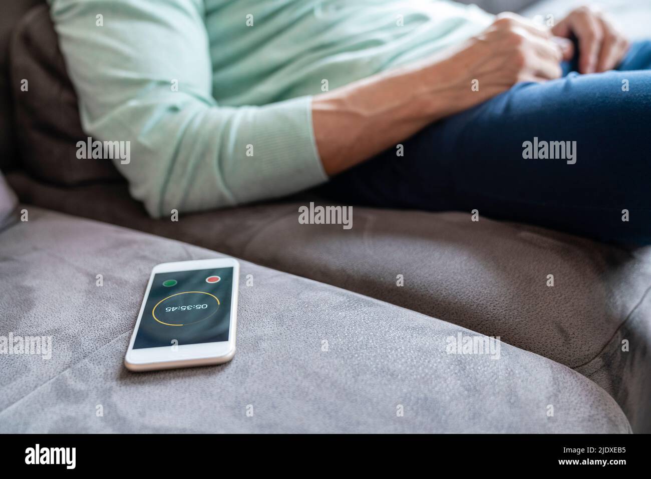 Smartphone timer hi-res stock photography and images - Alamy