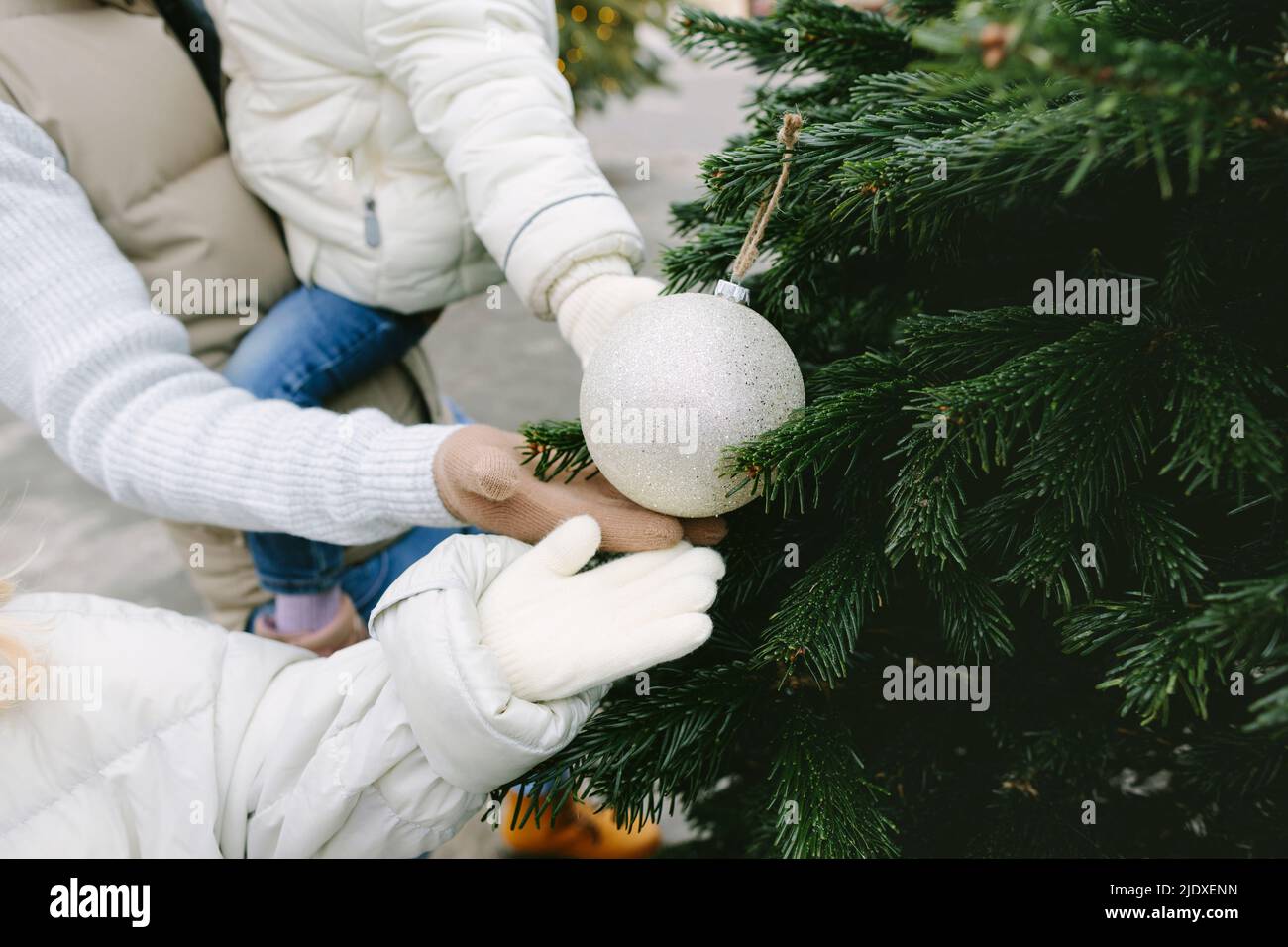Cold father and daughters hi-res stock photography and images - Alamy