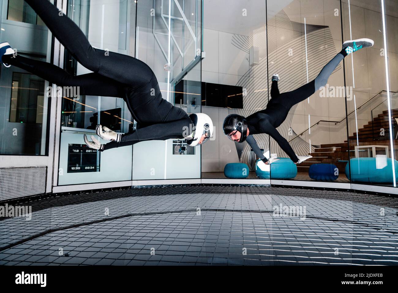 Indoor skydiving tunnel hi-res stock photography and images - Alamy