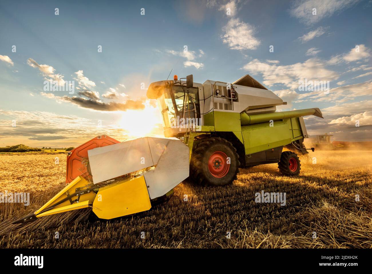 Combine harvester on wheat hi-res stock photography and images - Alamy