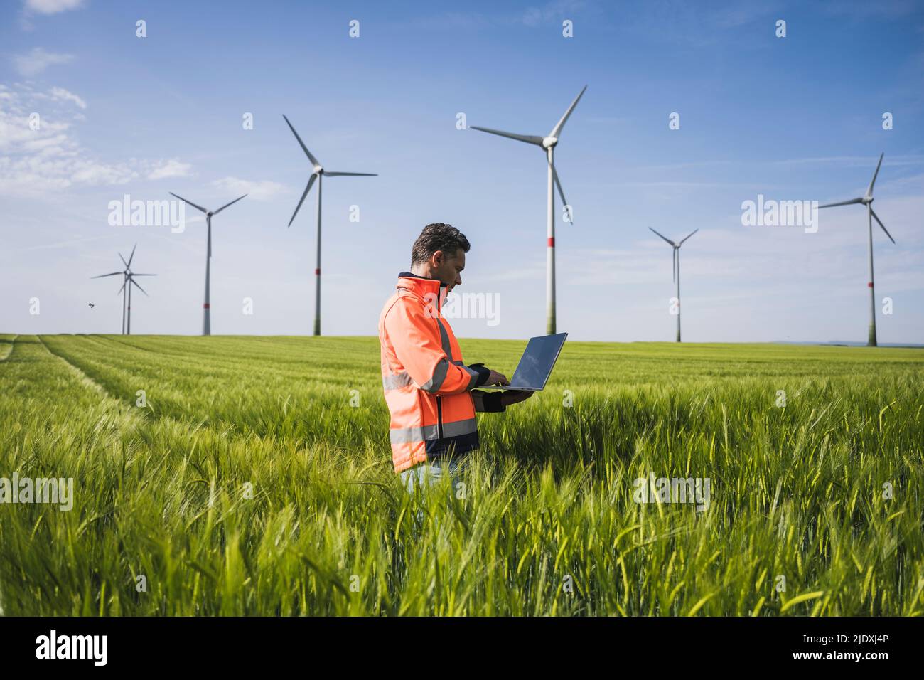 Farm crops wind turbines hi-res stock photography and images - Alamy