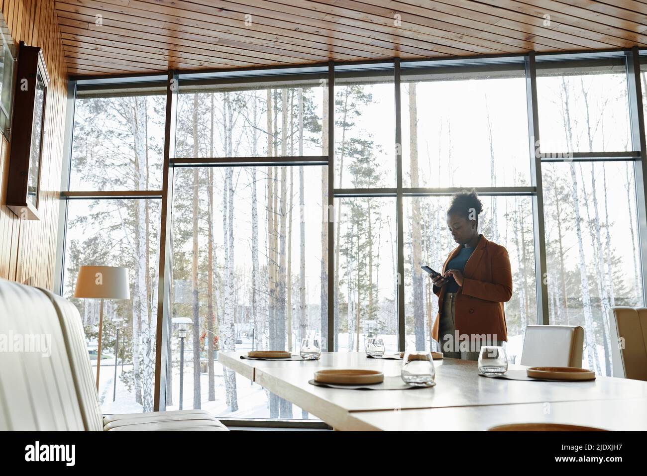 Smart glass window hi-res stock photography and images - Alamy