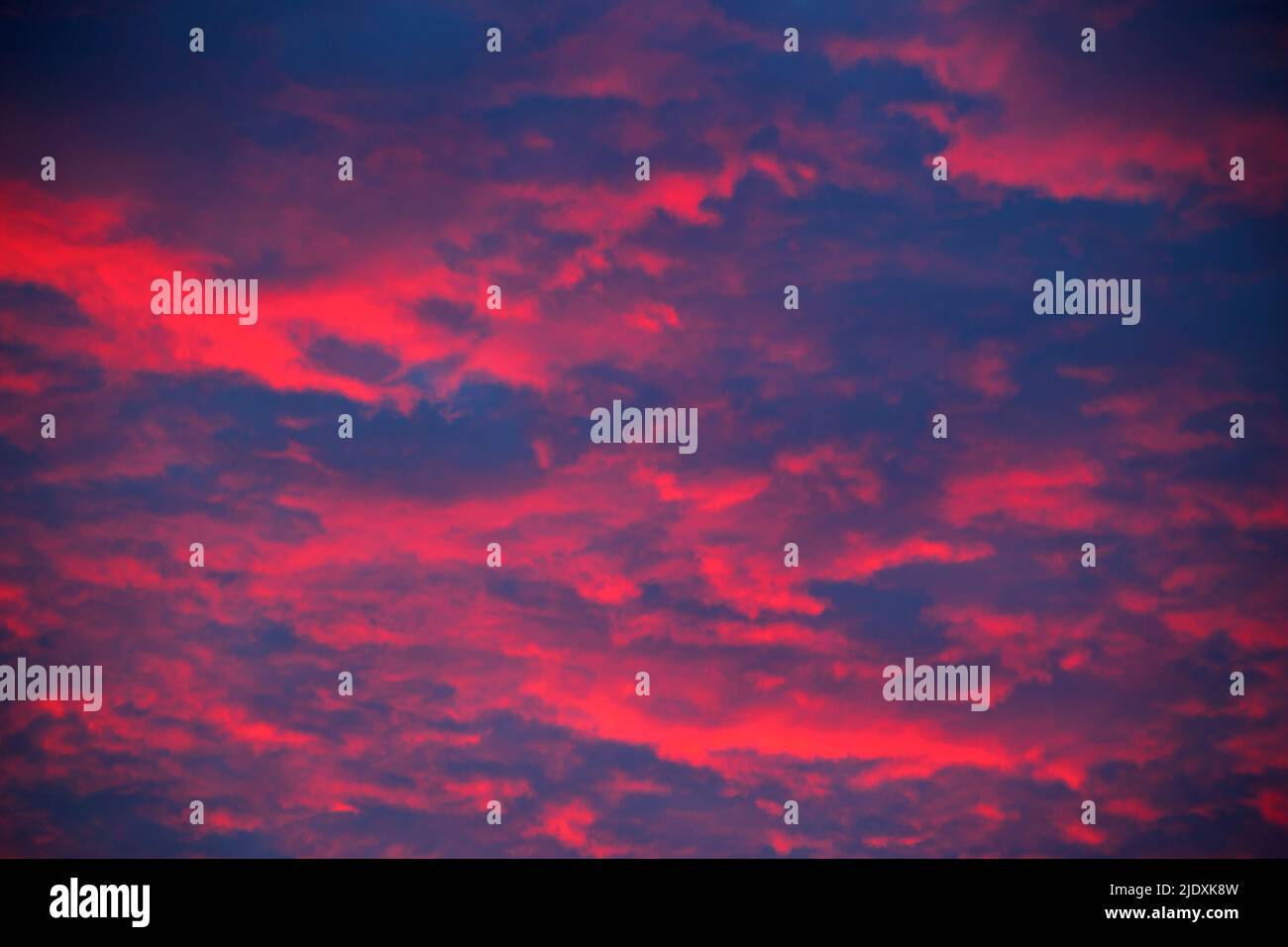 Purple clouds hi-res stock photography and images - Alamy