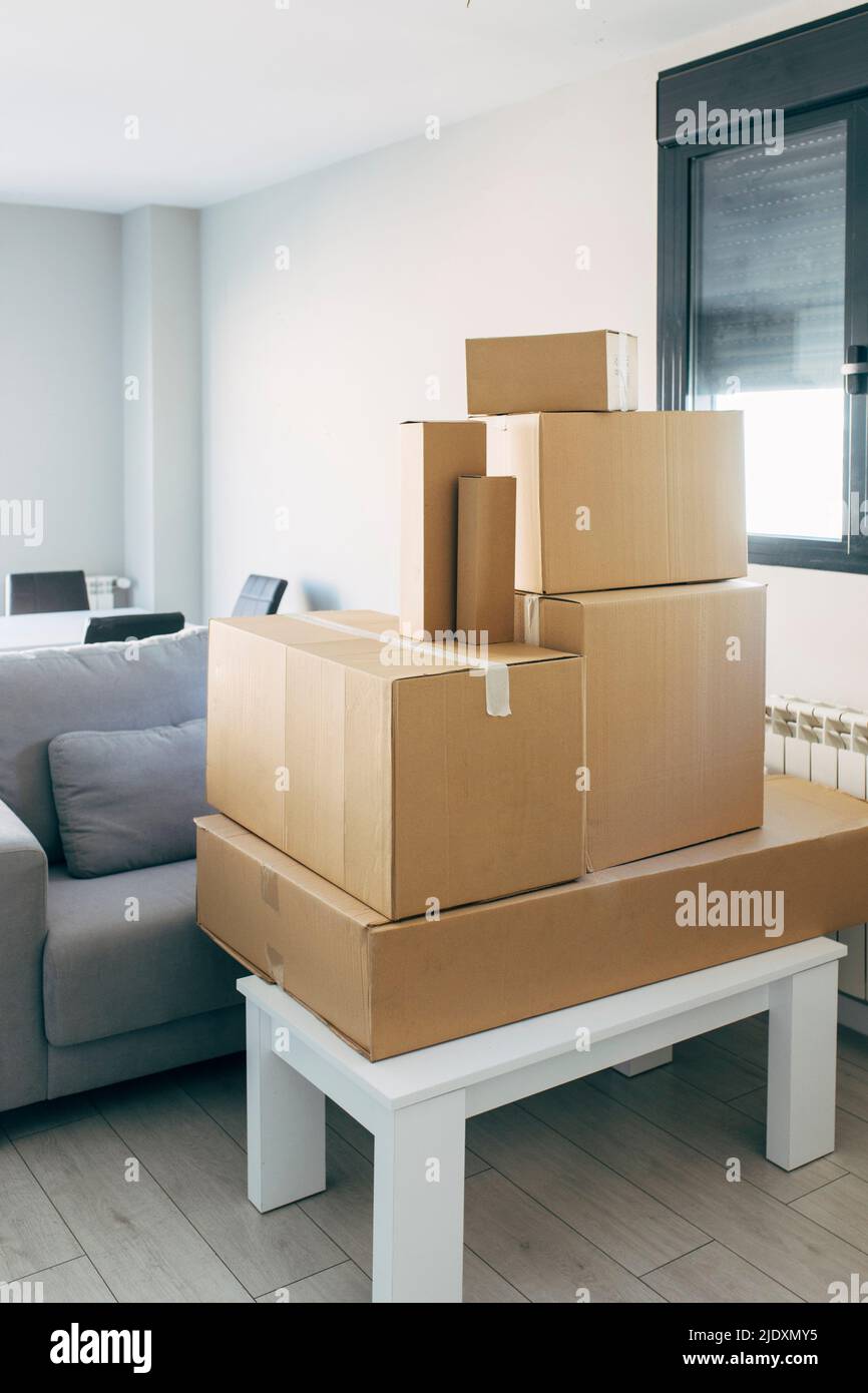 Arranged cardboard boxes Stock Photo - Alamy