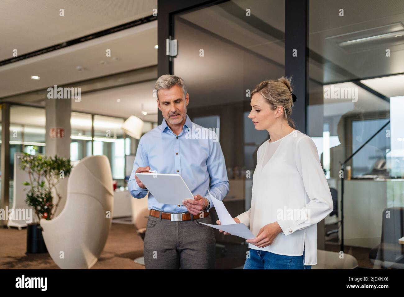 Digital documents hi-res stock photography and images - Alamy