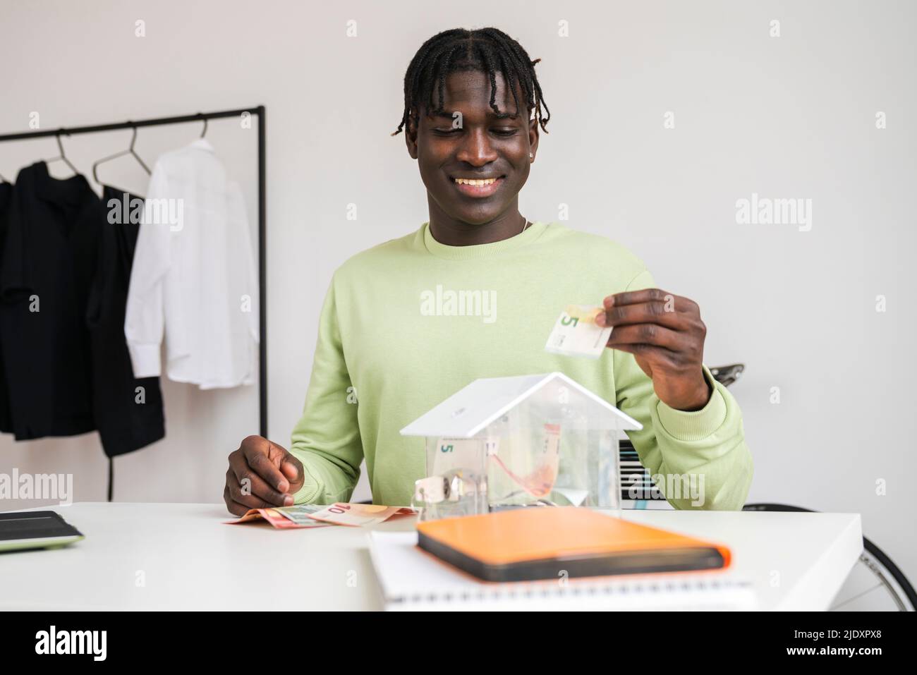 Bank man smiling hi-res stock photography and images - Alamy