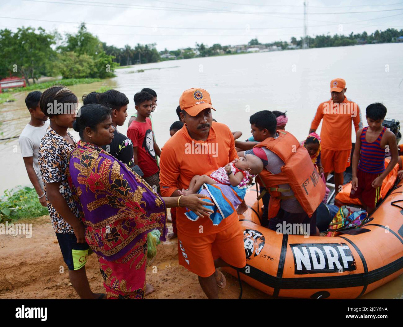 The NDRF (National Disaster Response Force) personnel rescued a baby ...