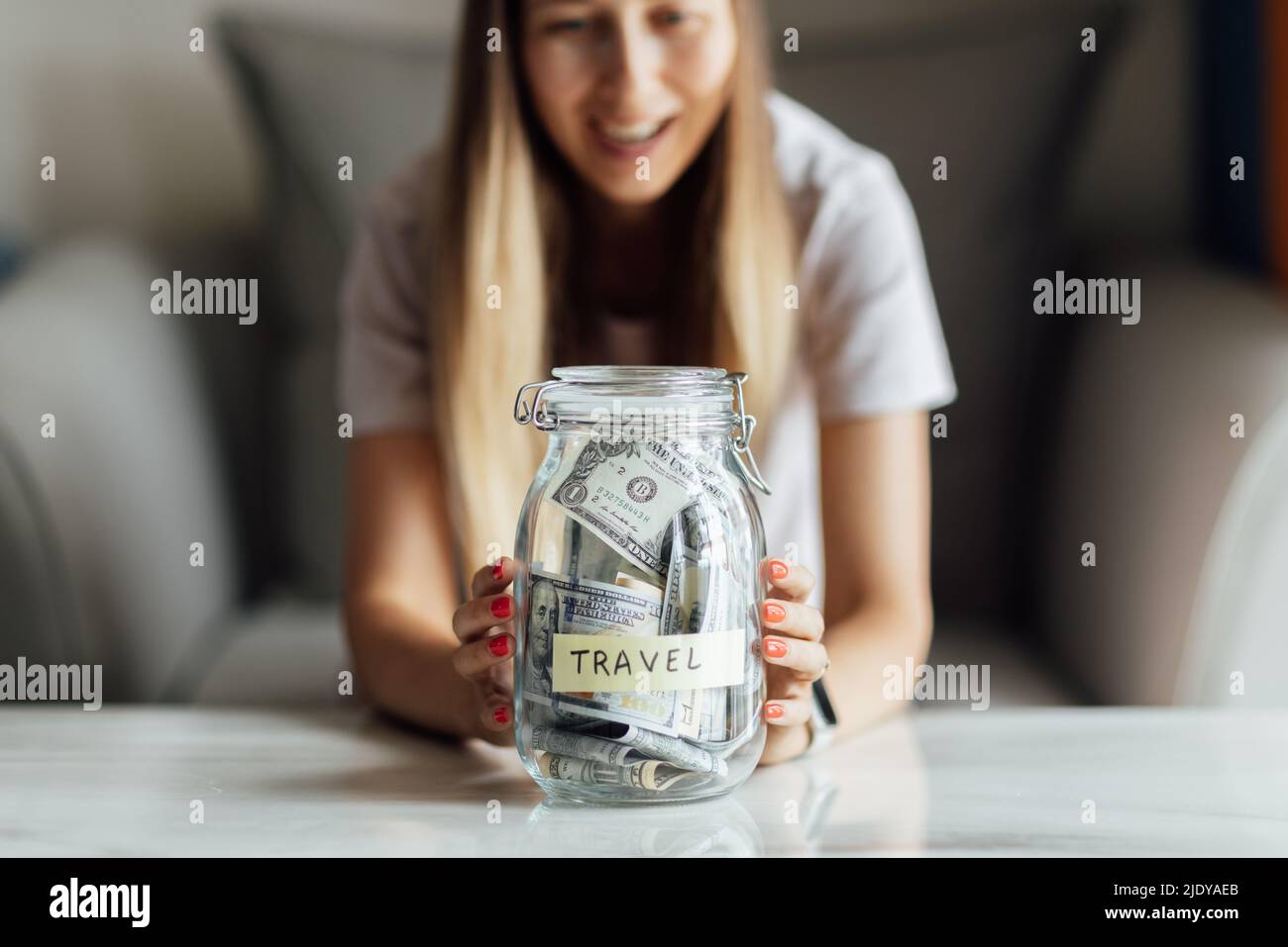 Big tip cash hi-res stock photography and images - Alamy