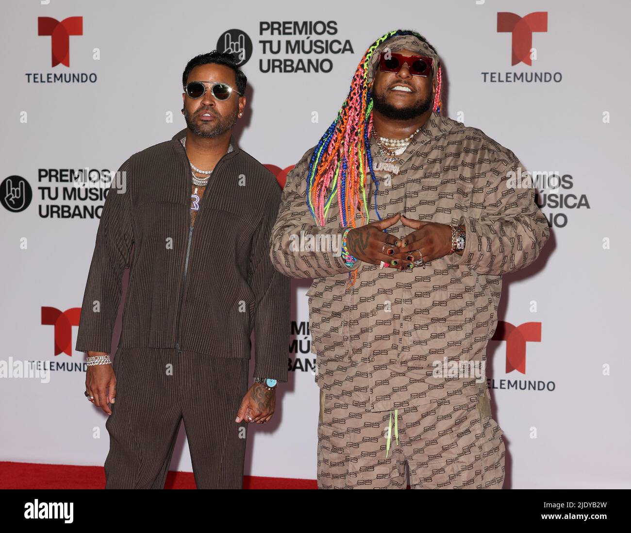 SAN JUAN, PUERTO RICO - JUNE 23: Zion and Lennox attend Premios Tu ...