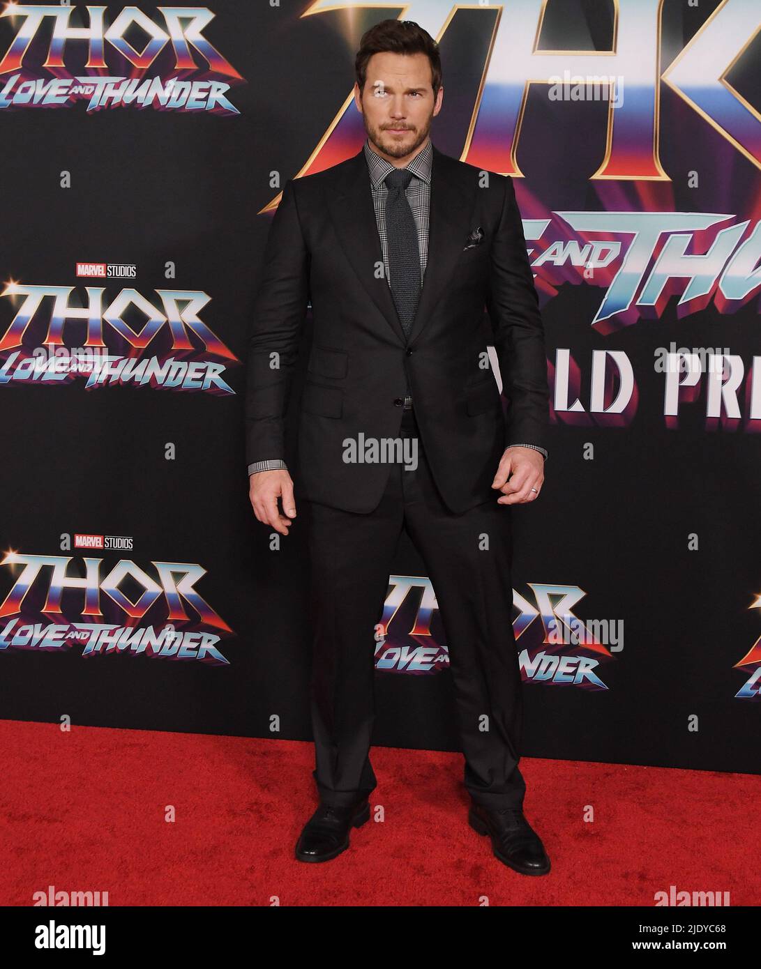 Thor love and thunder chris 2022 hi-res stock photography and images ...