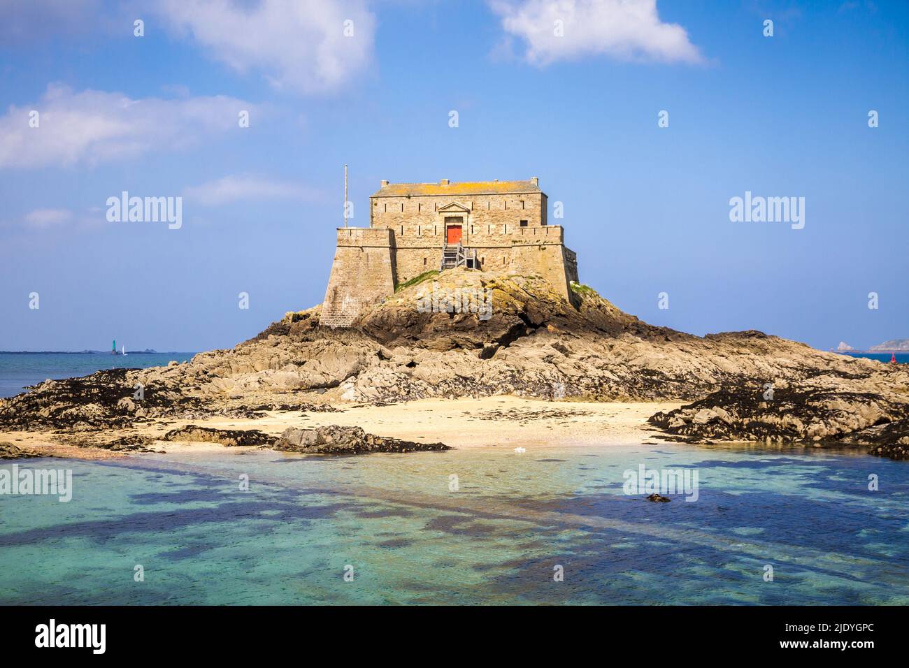 Fortified castel, Fort du Petit Be, beach and sea in Saint-Malo city ...