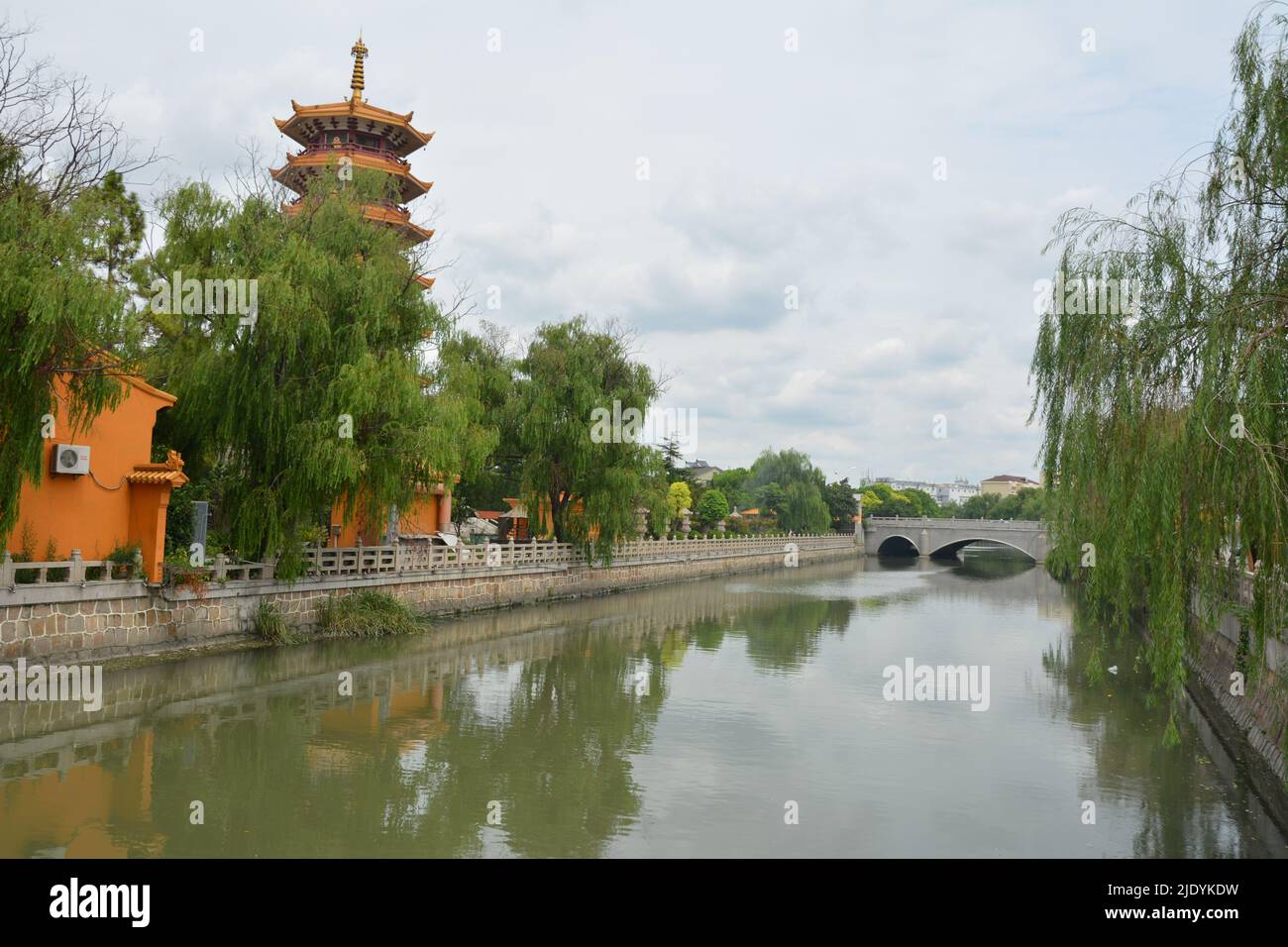 Explore the Ancient Water Town of Qibao Stock Photo - Alamy