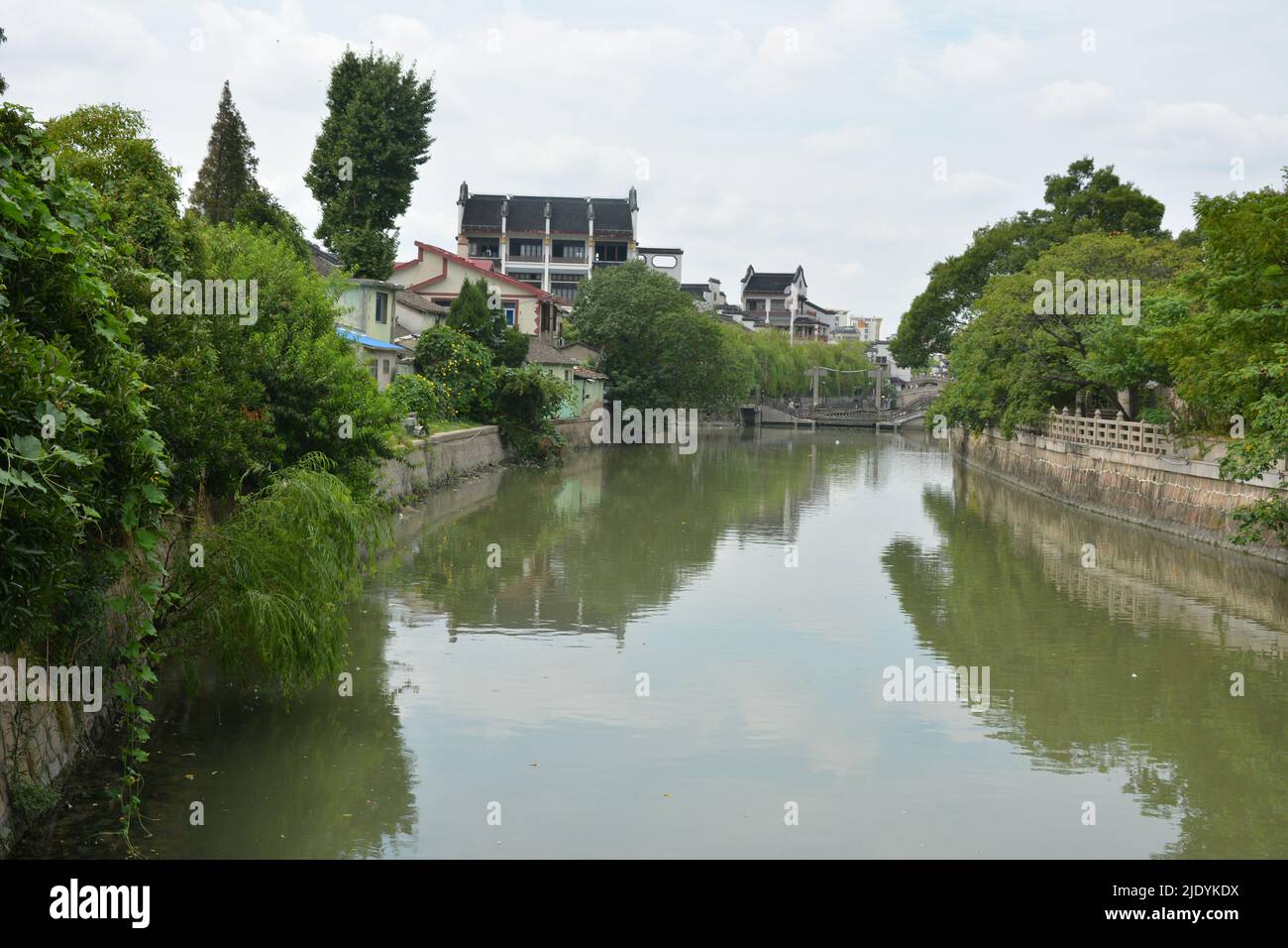 Explore the Ancient Water Town of Qibao Stock Photo - Alamy
