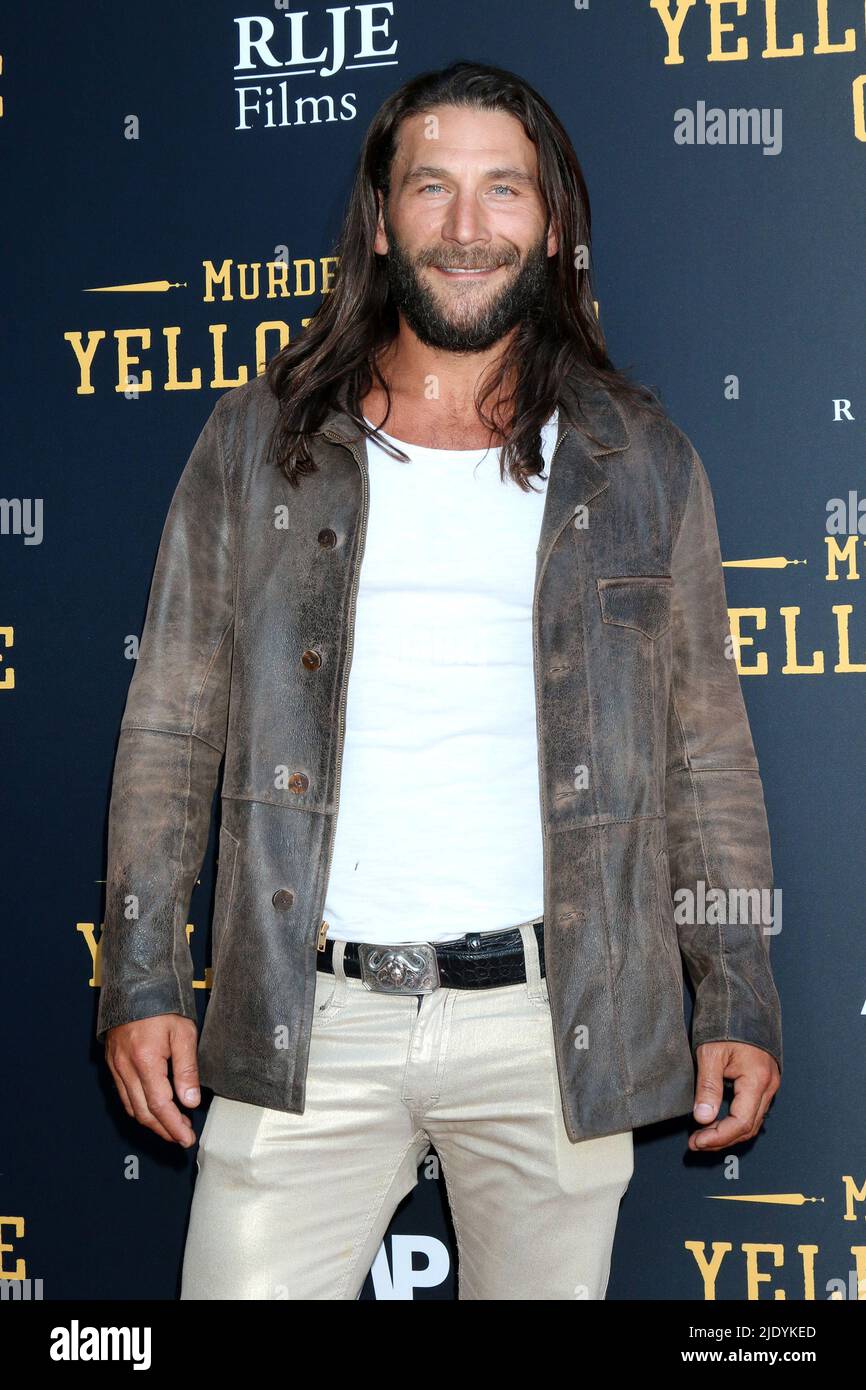 LOS ANGELES - JUN 23: Zach McGowan at Murder At Yellowstone City ...