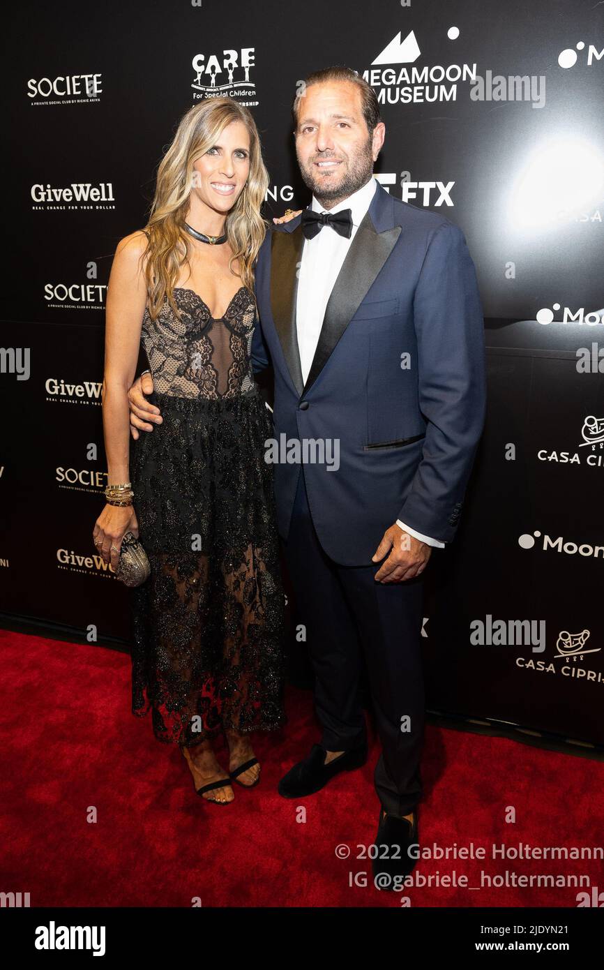 Shirley cayre hi-res stock photography and images - Alamy