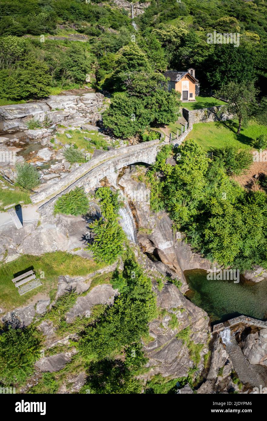 Salto in cascata hi-res stock photography and images - Alamy