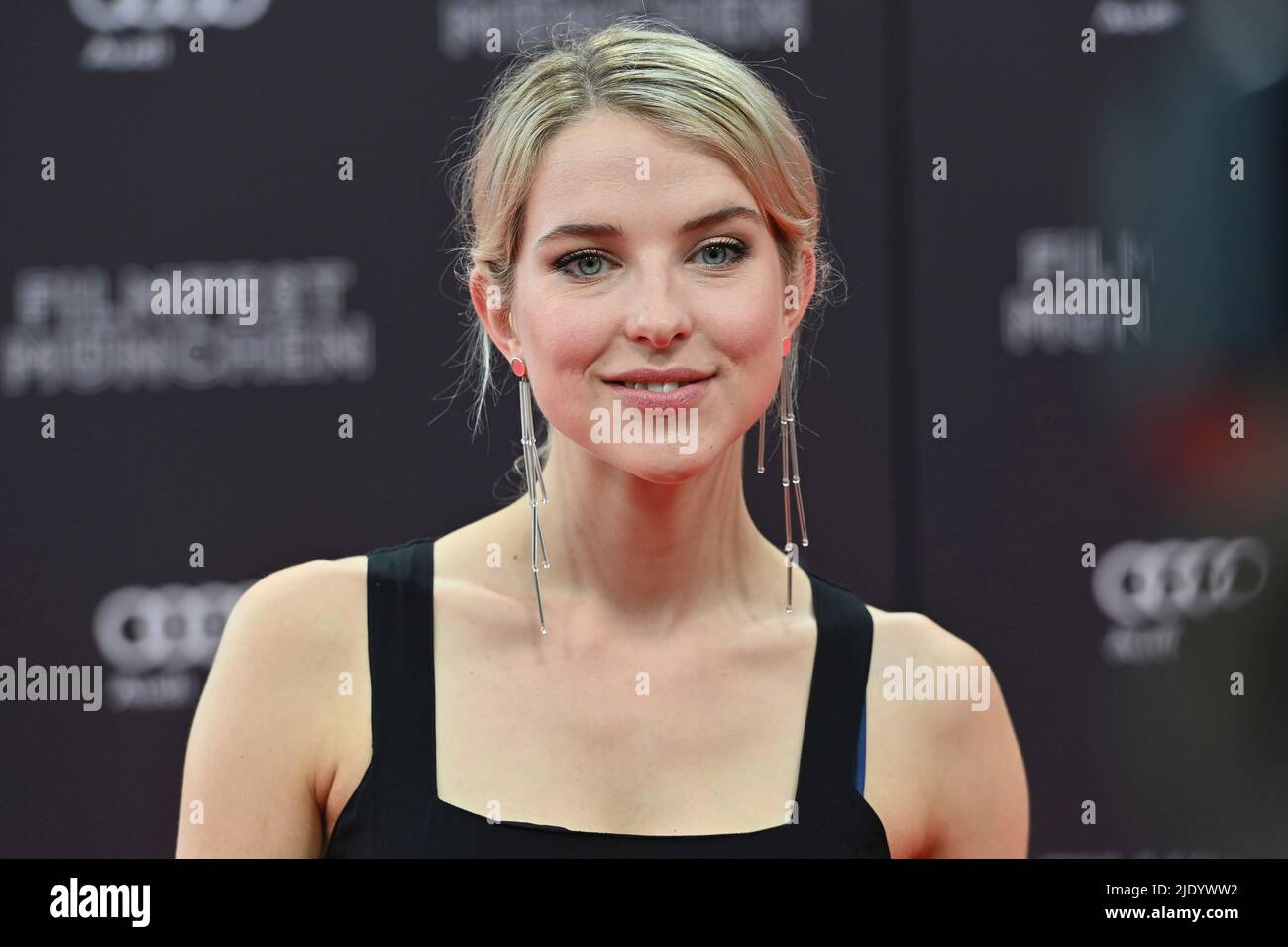 Munich, Deutschland. 23rd June, 2022. Leonie BRILL (actress), single ...