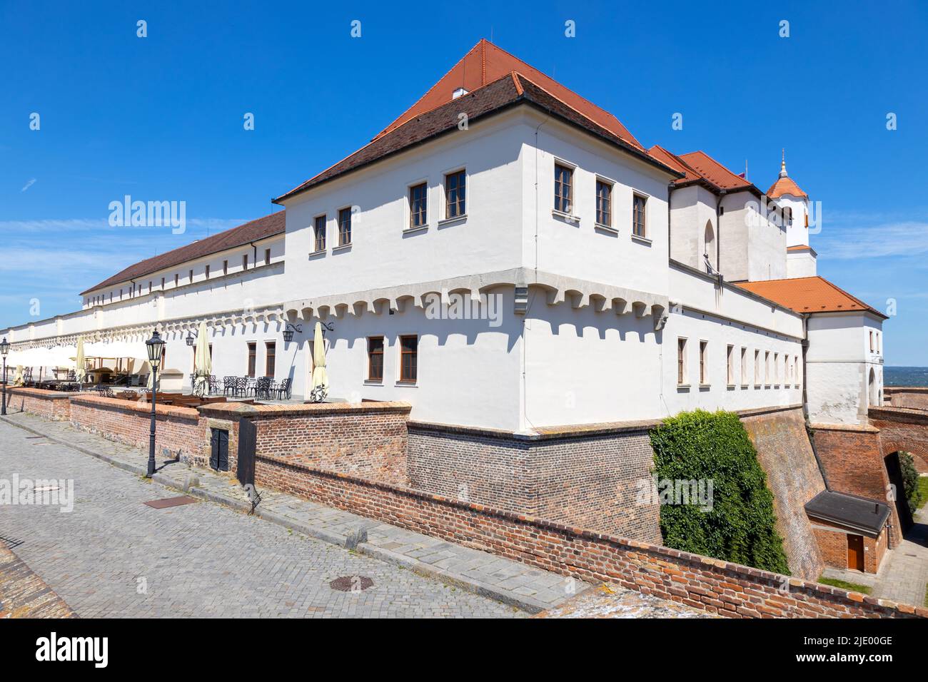 Hrad Spilberk (nar. kulturni pamatka, zal. 13. stol., pevnost a vezeni ... Hrad Spilberk (nar. kulturni pamatka, zal. 13. stol., pevnost a vezeni ...